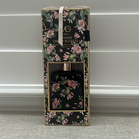 MG Studio | Accents | Mg Studio Japanese Cherry Blossom Reed Diffuser ...
